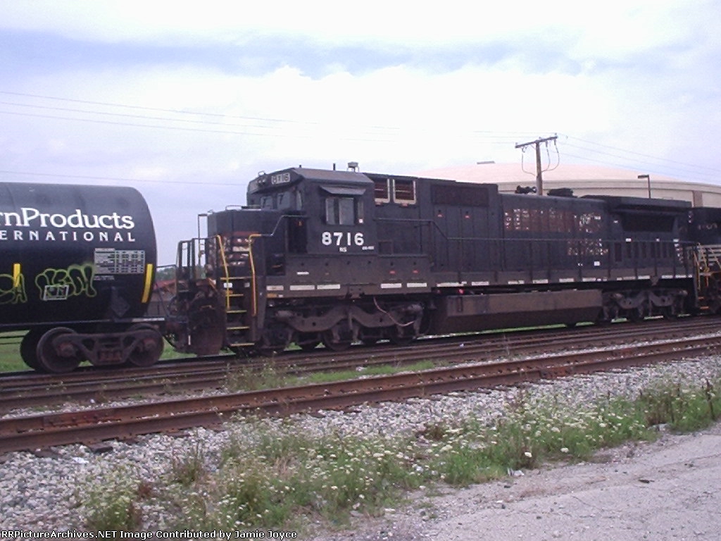 NS 8716